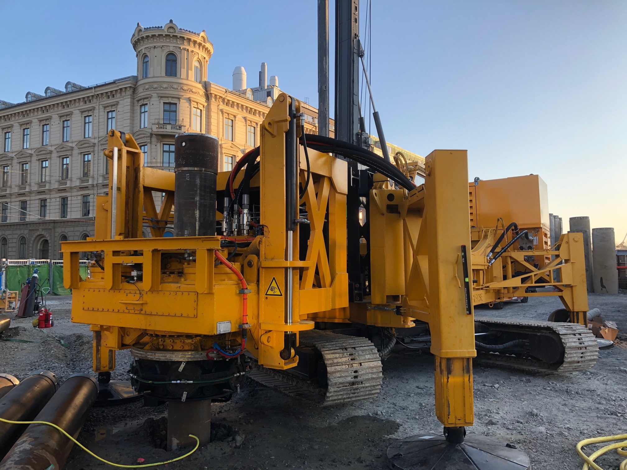 USED FUNDEX F12LH - Fundex Equipment